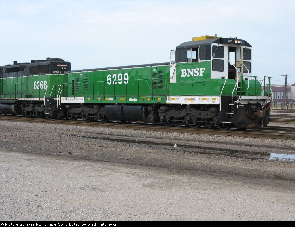 BNSF 6299 working Cherokee Yard